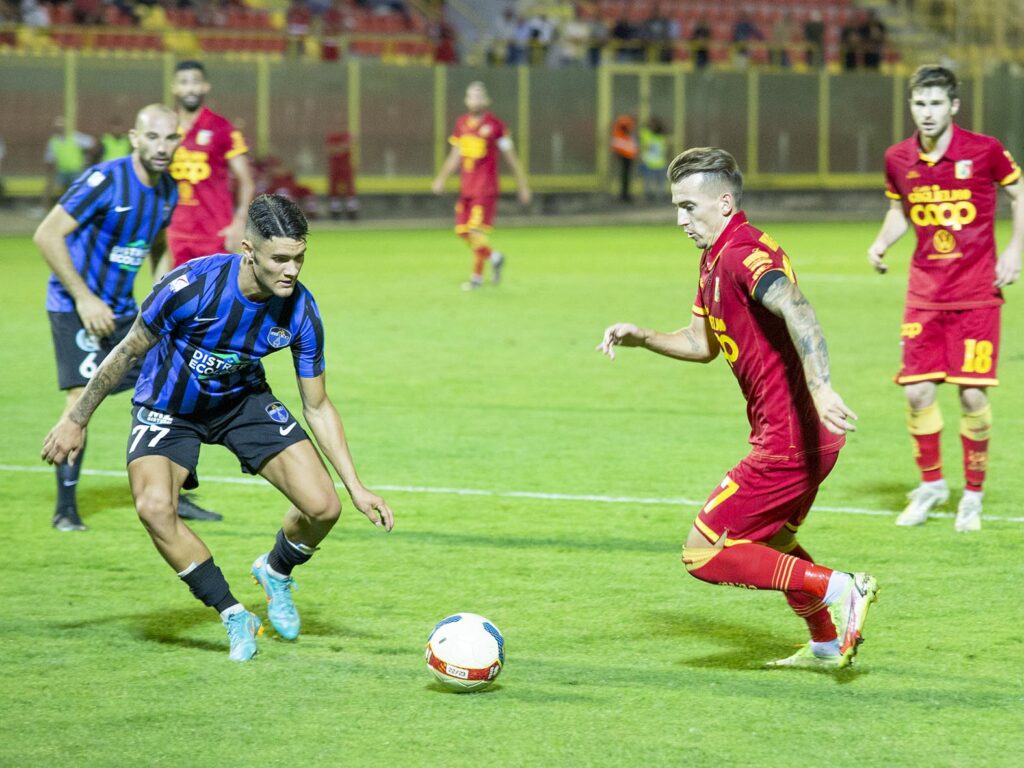 Catanzaro-Latina 5-0: la fotogallery – UsCatanzaro.net