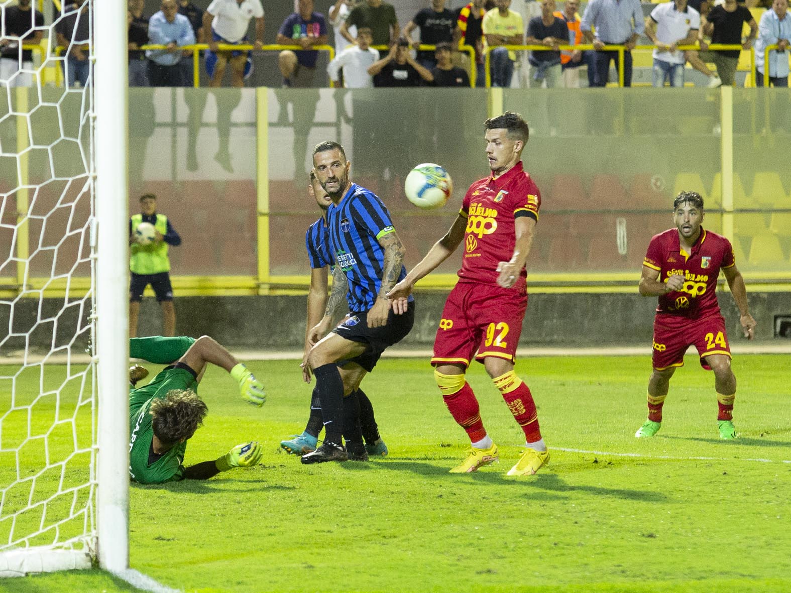 Rottura del legamento collaterale mediale per Situm: out due mesi ...